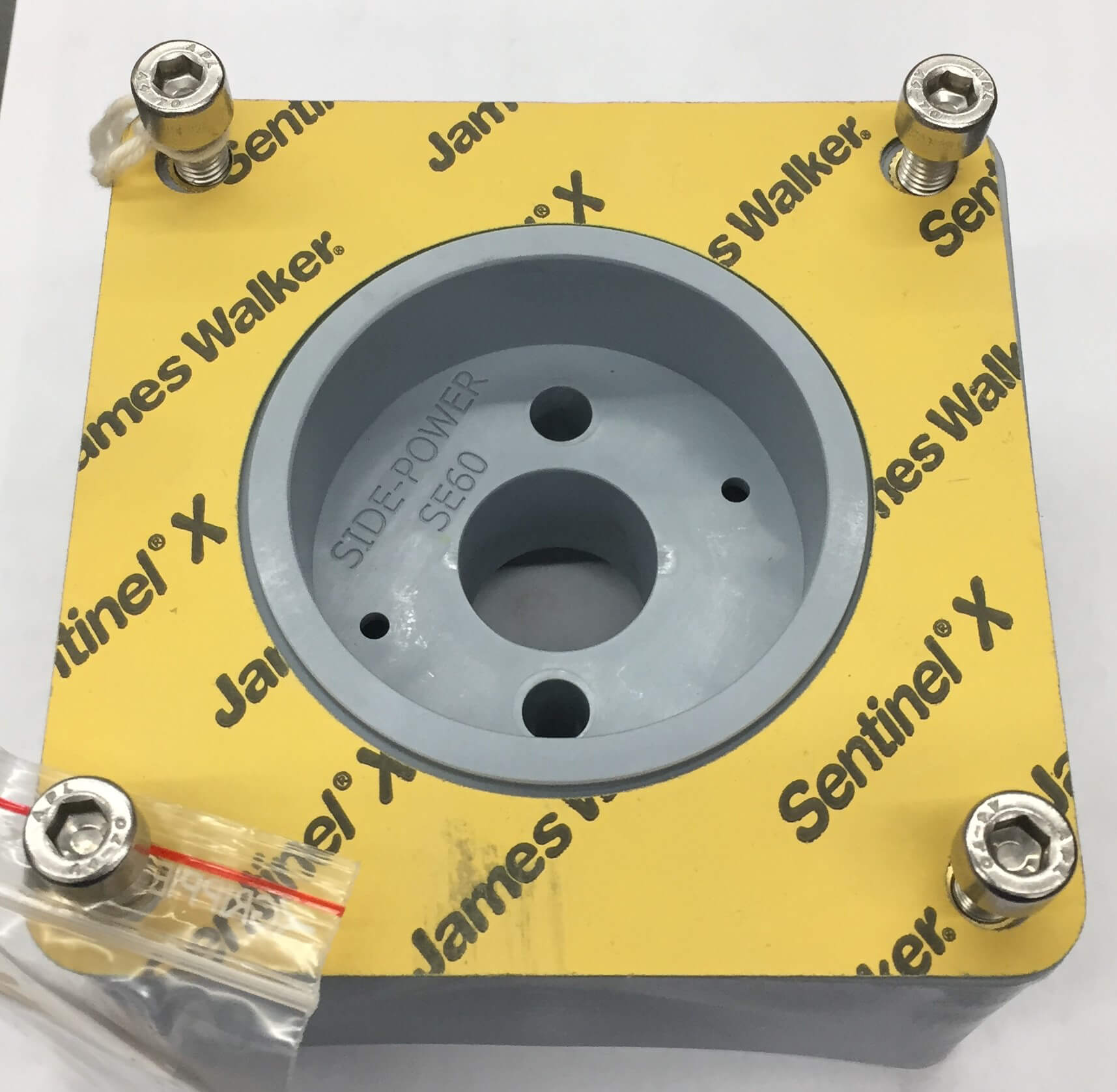 Bracket, mounting assembly for SE60 – MMarine Online